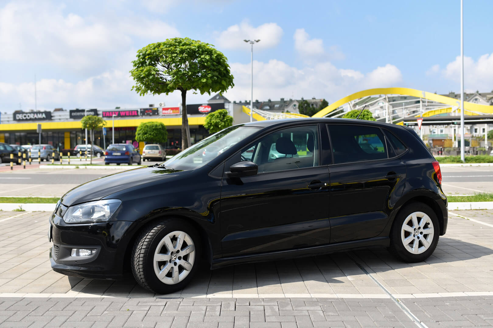 VW Polo - Queen Rent a Car