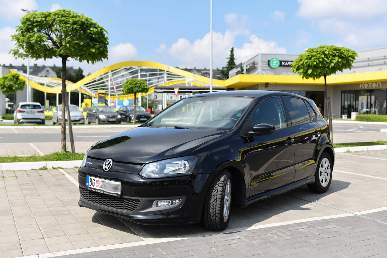 VW Polo - Queen Rent a Car