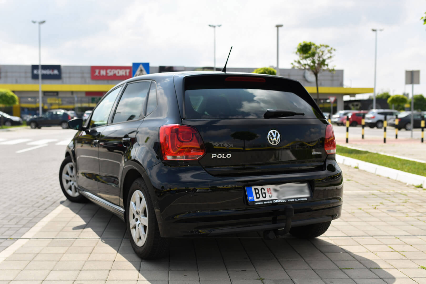 VW Polo - Queen Rent a Car